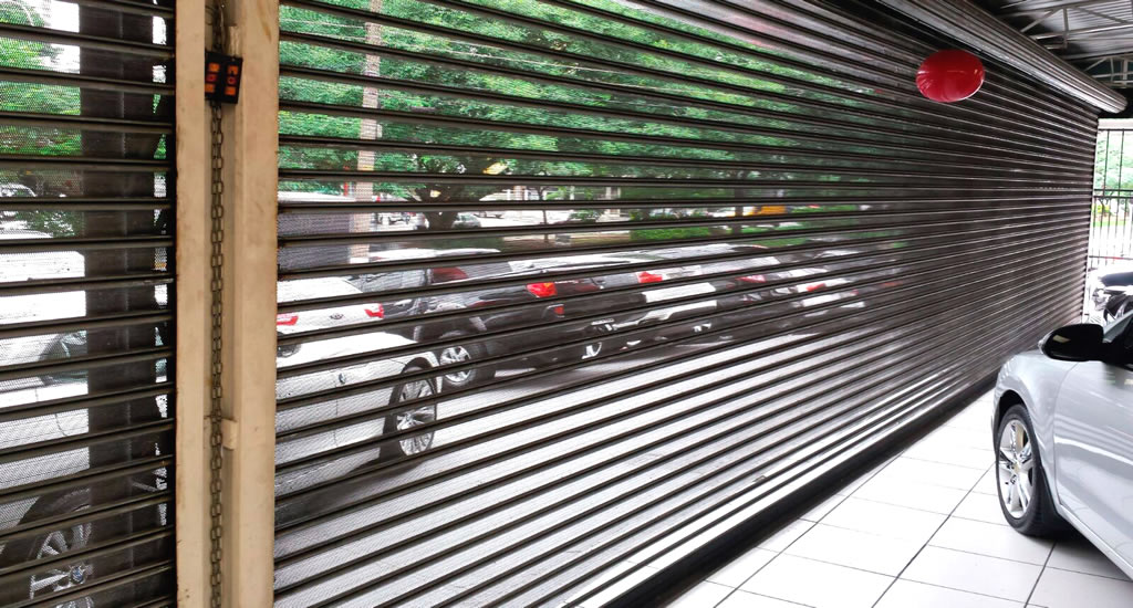 Portas rolantes de 6 metros com mais de 15 anos de tradição - Guaruportas