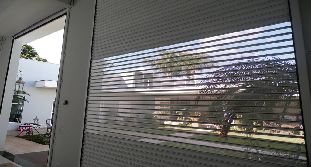 Portas rolantes tijolinho grill com mais de 15 anos de tradição ...